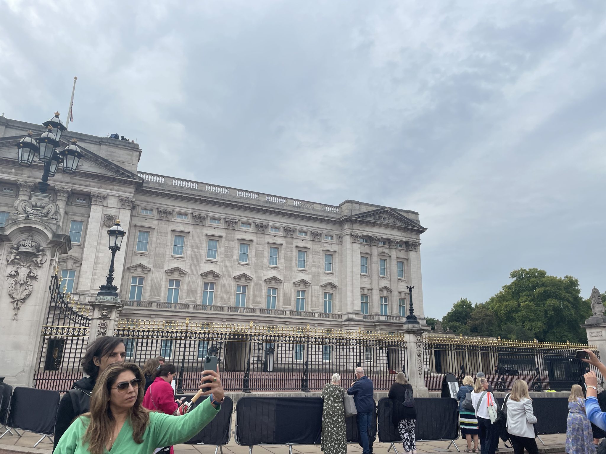 JDF blog: my experience of covering the Queen’s death - Noah Keate ...
